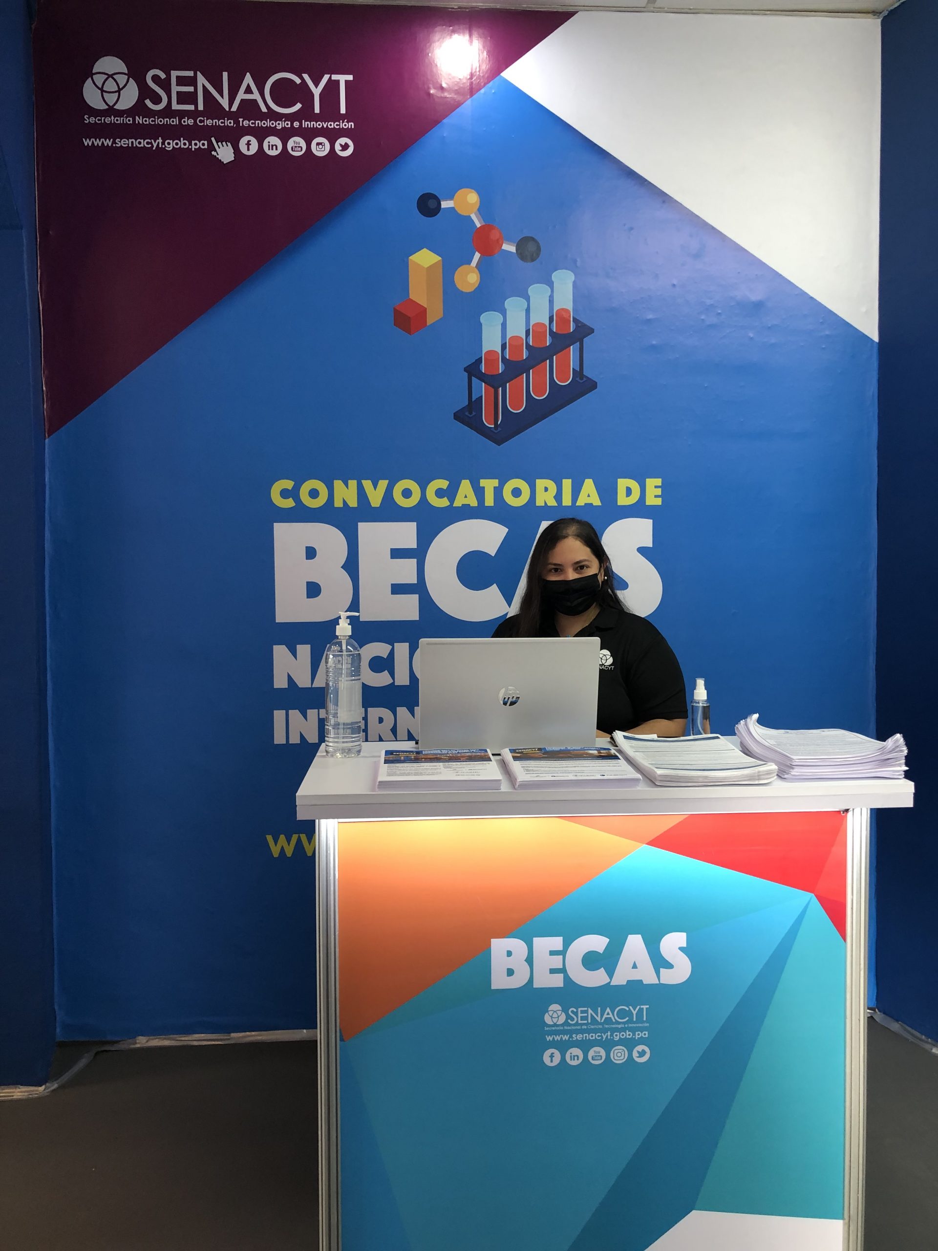 IMG_4447 – Secretaría Nacional de Ciencia, Tecnología e Innovación