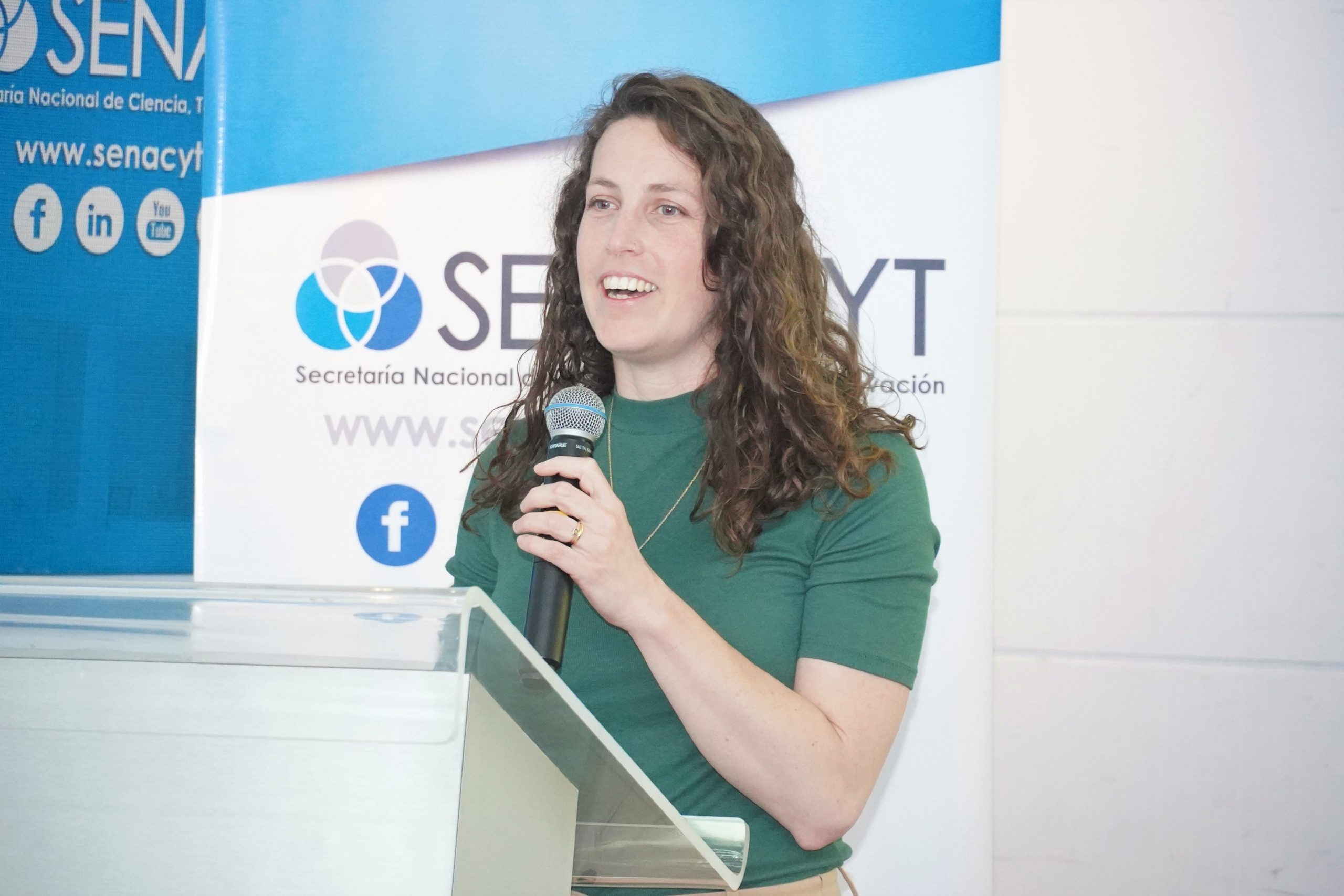 Megan-Morris – Secretaría Nacional de Ciencia, Tecnología e Innovación